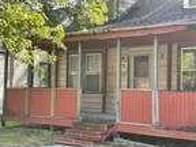 2 bedroom in Gary Indiana 46403