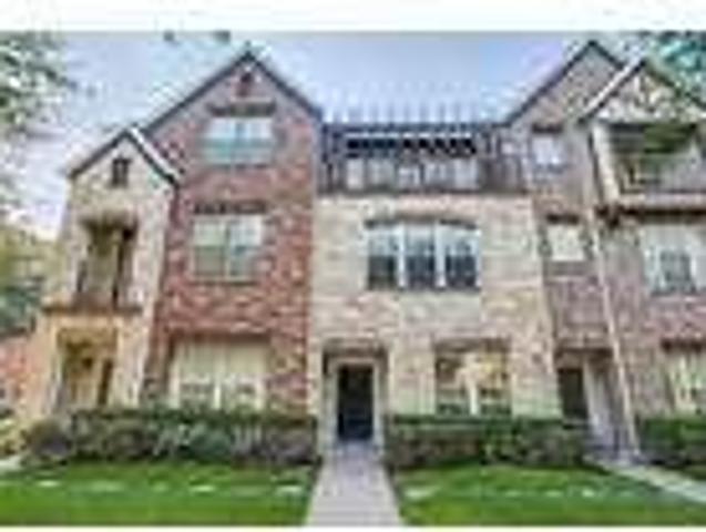 2 bedroom in Dallas Texas 75214