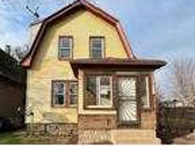 2 bedroom in Detroit MI 48209
