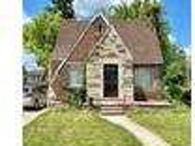 2 bedroom in Detroit MI 48213