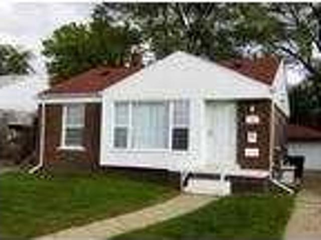 2 bedroom in Detroit MI 48221
