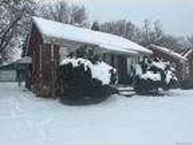2 bedroom in Detroit MI 48234