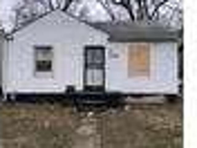 2 bedroom in Detroit MI 48235