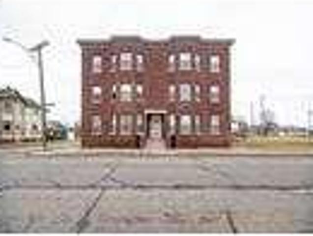 2 bedroom in Detroit Michigan 48216
