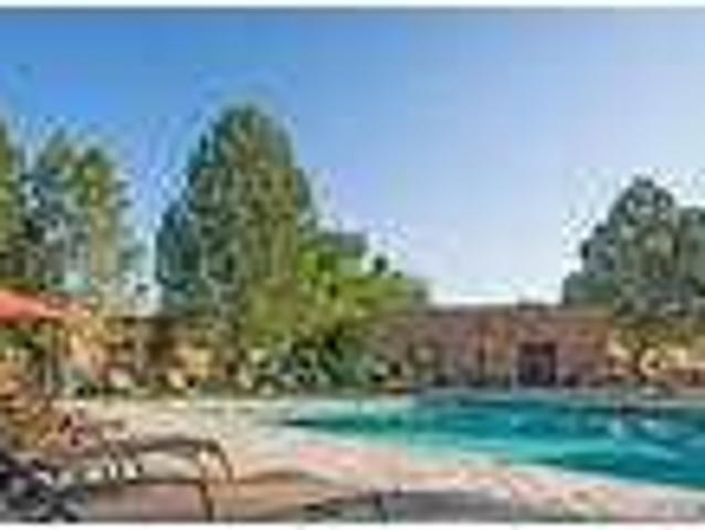 2 bedroom in Denver CO 80237