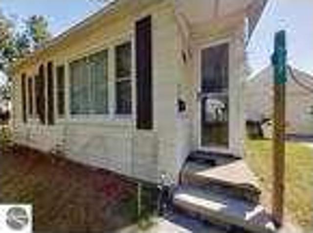2 bedroom in East Tawas Michigan 48730