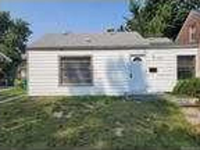 2 bedroom in Eastpointe Michigan 48021