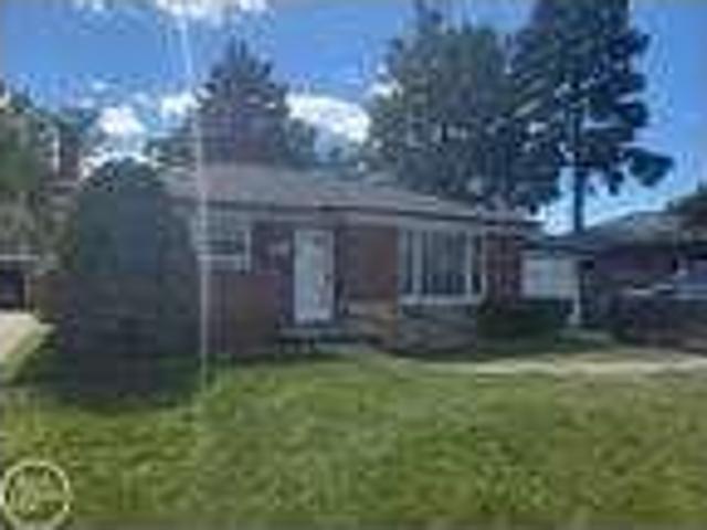 2 bedroom in Eastpointe Michigan 48021