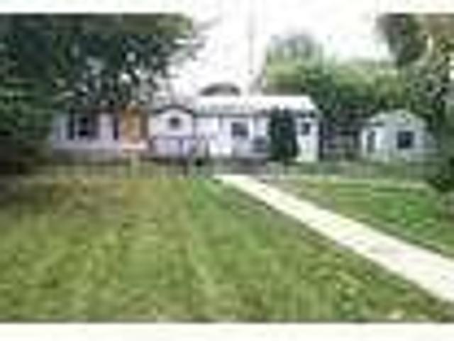 2 bedroom in Eastpointe Michigan 48021