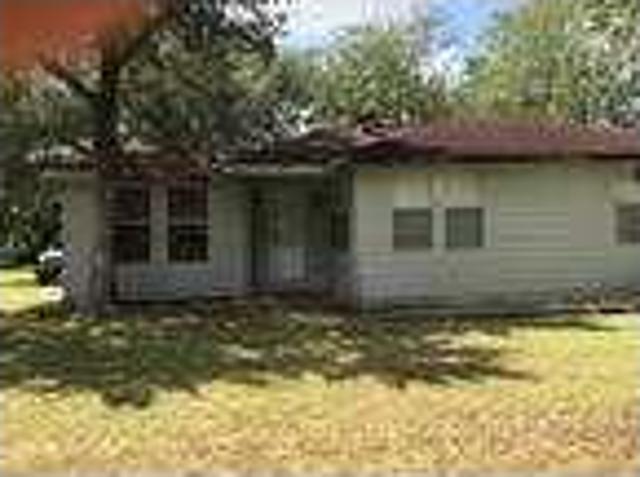 2 bedroom in El Campo Texas 77437