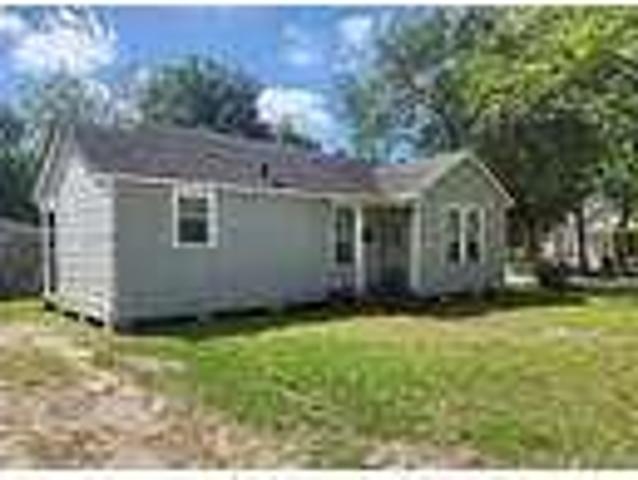 2 bedroom in El Campo TX 77437