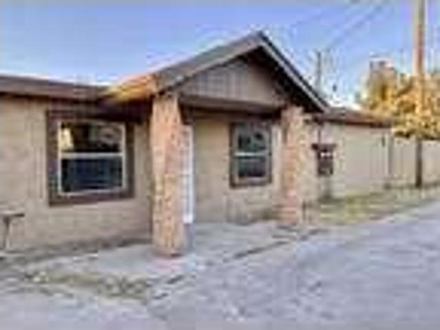 2 bedroom in El Paso TX 79915