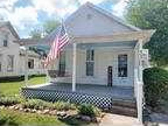 2 bedroom in Elmore Ohio 43416