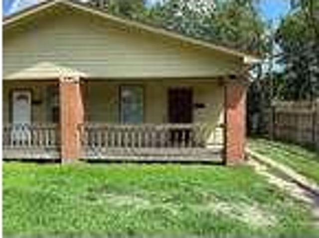 2 bedroom in Fort Worth Texas 76110