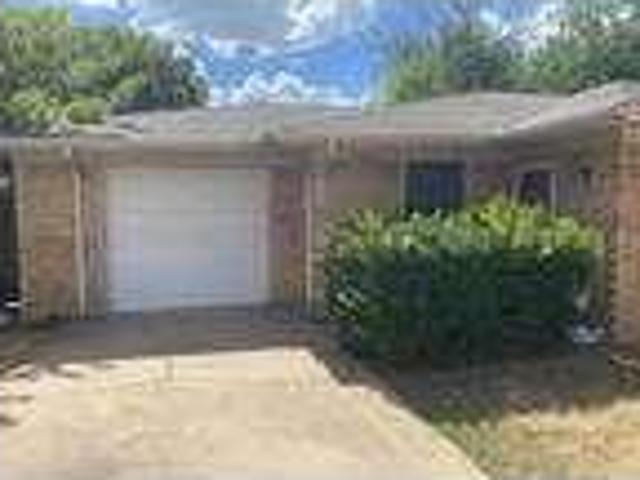 2 bedroom in Fort Worth Texas 76133