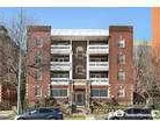 2 bedroom in Kansas City MO 64111