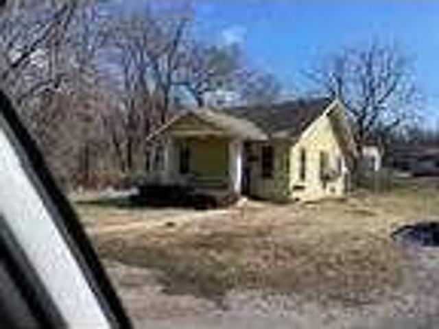 2 bedroom in Kansas City MO 64130