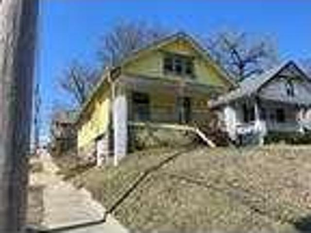 2 bedroom in Kansas City MO 64130