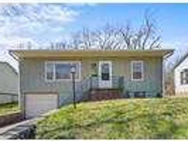 2 bedroom in Kansas City MO 64130