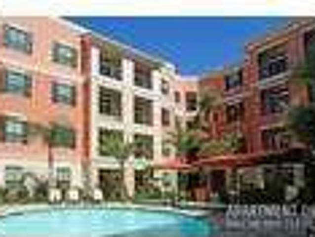 2 bedroom in Houston TX 77043