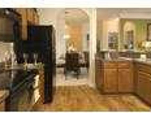2 bedroom in Houston TX 77049