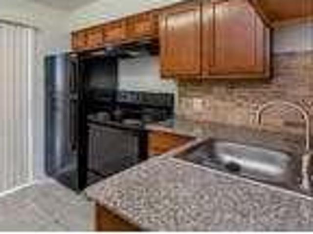 2 bedroom in Houston TX 77055