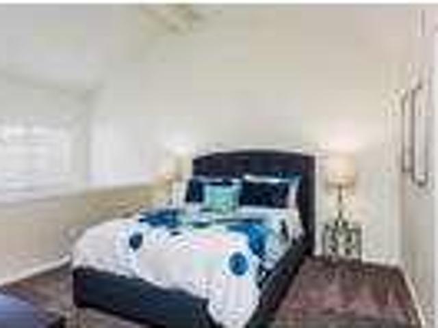 2 bedroom in Houston TX 77063