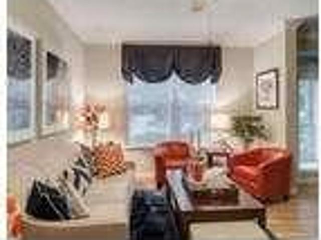2 bedroom in Houston TX 77063