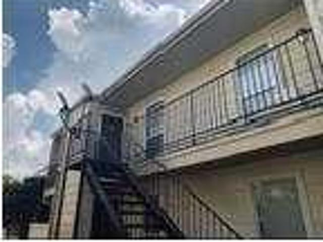 2 bedroom in Houston TX 77071