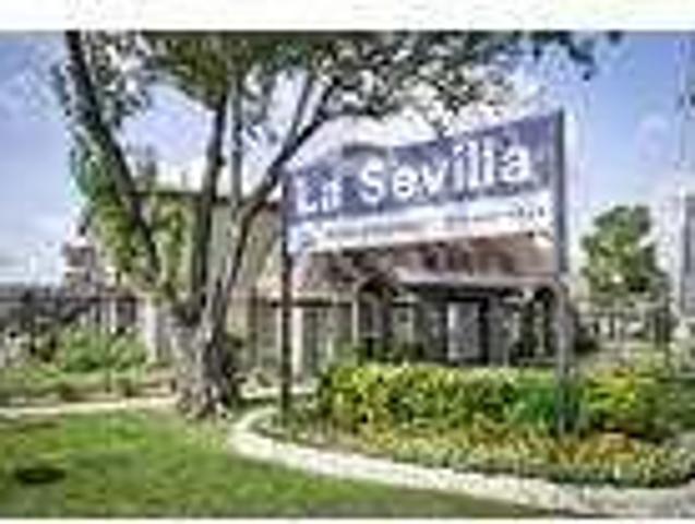 2 bedroom in Houston TX 77081