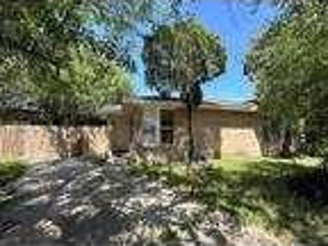 2 bedroom in Houston TX 77086