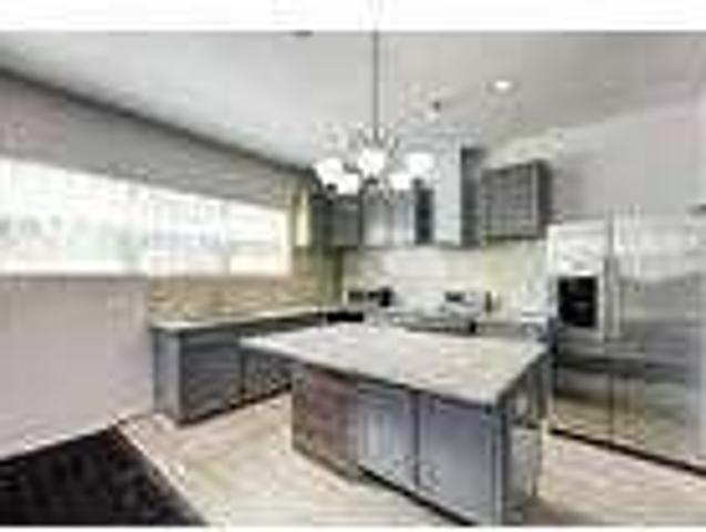 2 bedroom in Houston TX 77092