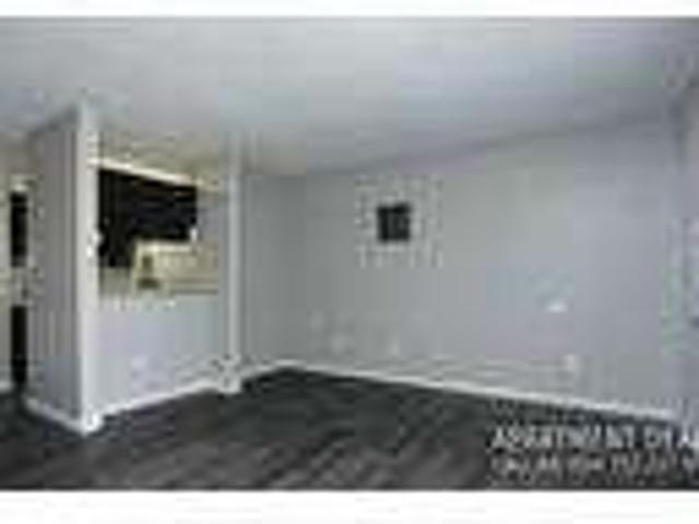 2 bedroom in Houston TX 77013