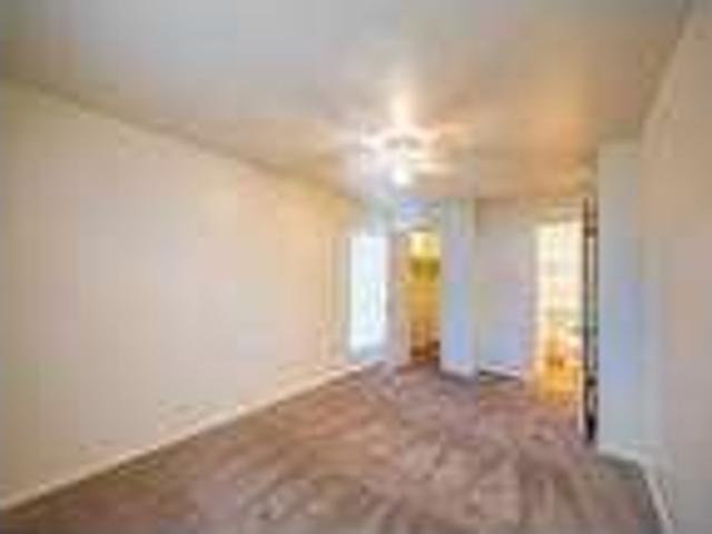 2 bedroom in Houston TX 77017