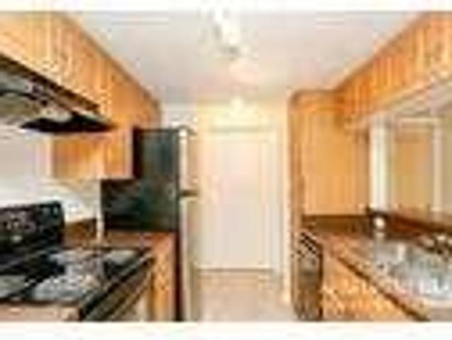 2 bedroom in Houston TX 77015