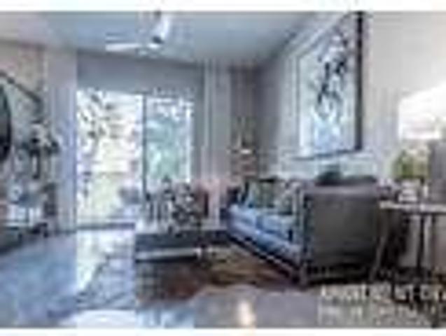 2 bedroom in Houston TX 77021