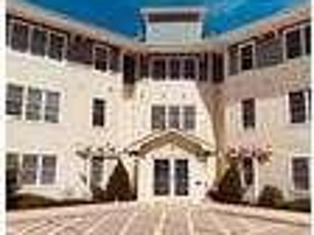 2 bedroom in Hampton New Hampshire 03842