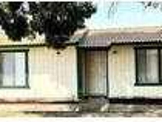 2 bedroom in Hanford CA 93230