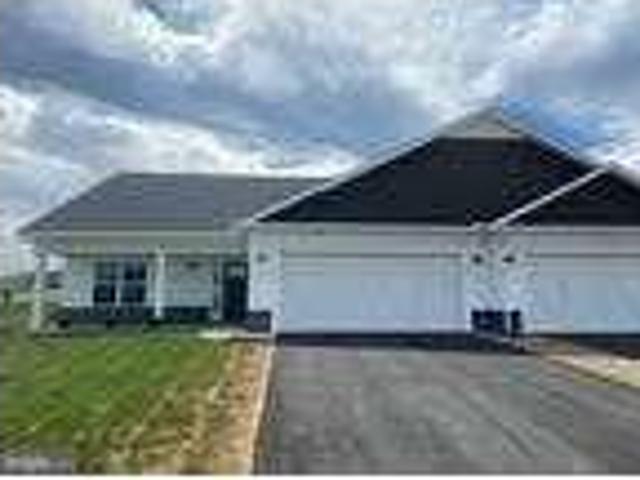 2 bedroom in Hedgesville WV 25427