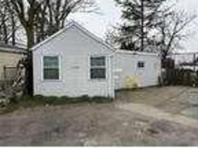 2 bedroom in Inwood NY 11096