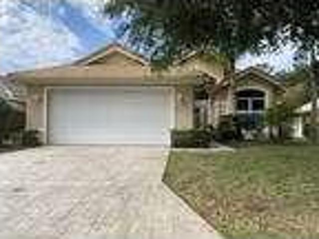 2 bedroom in Ormond Beach FL 32174
