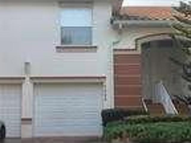 2 bedroom in Oxford Florida 34484