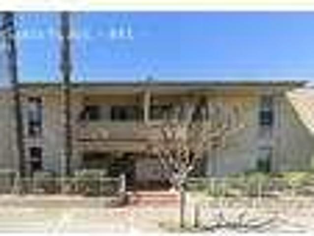 2 bedroom in Long Beach CA 90810