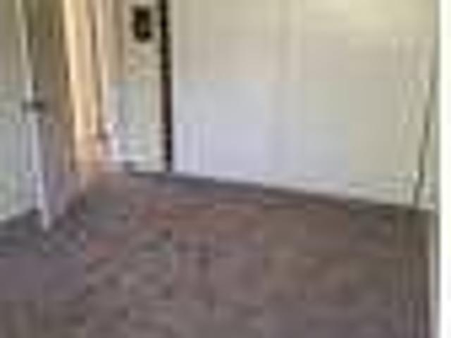 2 bedroom in Long Beach CA 90810