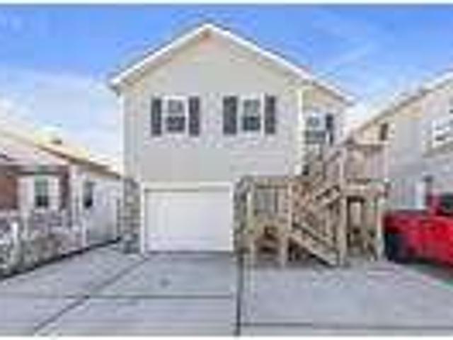 2 bedroom in Long Beach NY 11561