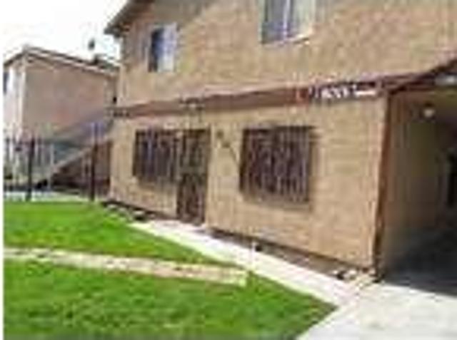 2 bedroom in Los Angeles CA 90003