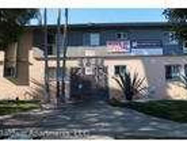 2 bedroom in Los Angeles CA 90008