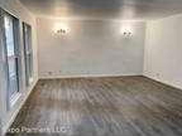 2 bedroom in Los Angeles CA 90034