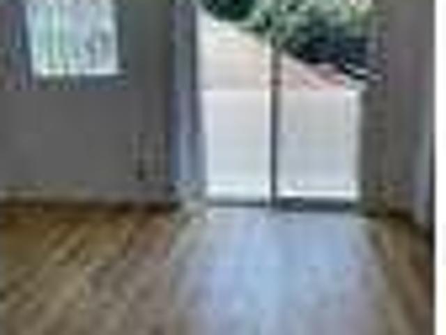 2 bedroom in Los Angeles CA 90038