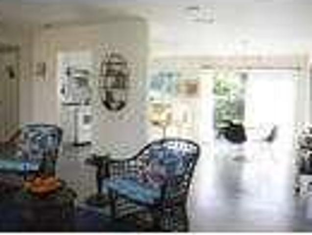 2 bedroom in Los Angeles CA 90039